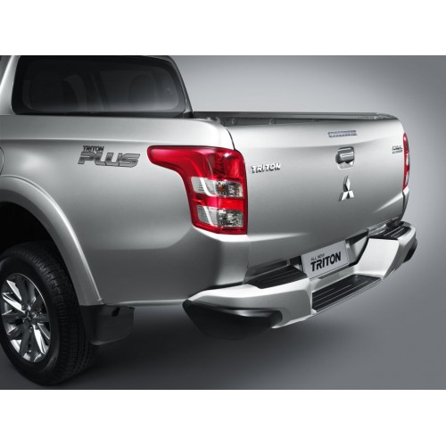 Genuine Mitsubishi Triton Left Side Tail Lamp 8330A943